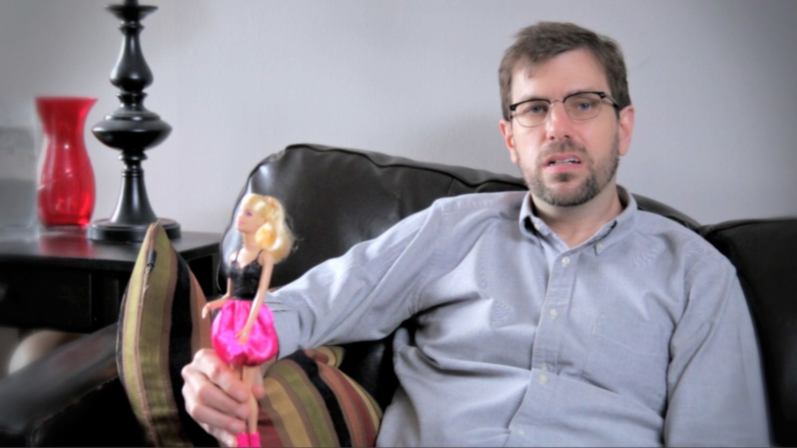 This 43-Year-Old Man Won’t Let Himself Be Defined By Barbie’s Beauty ...