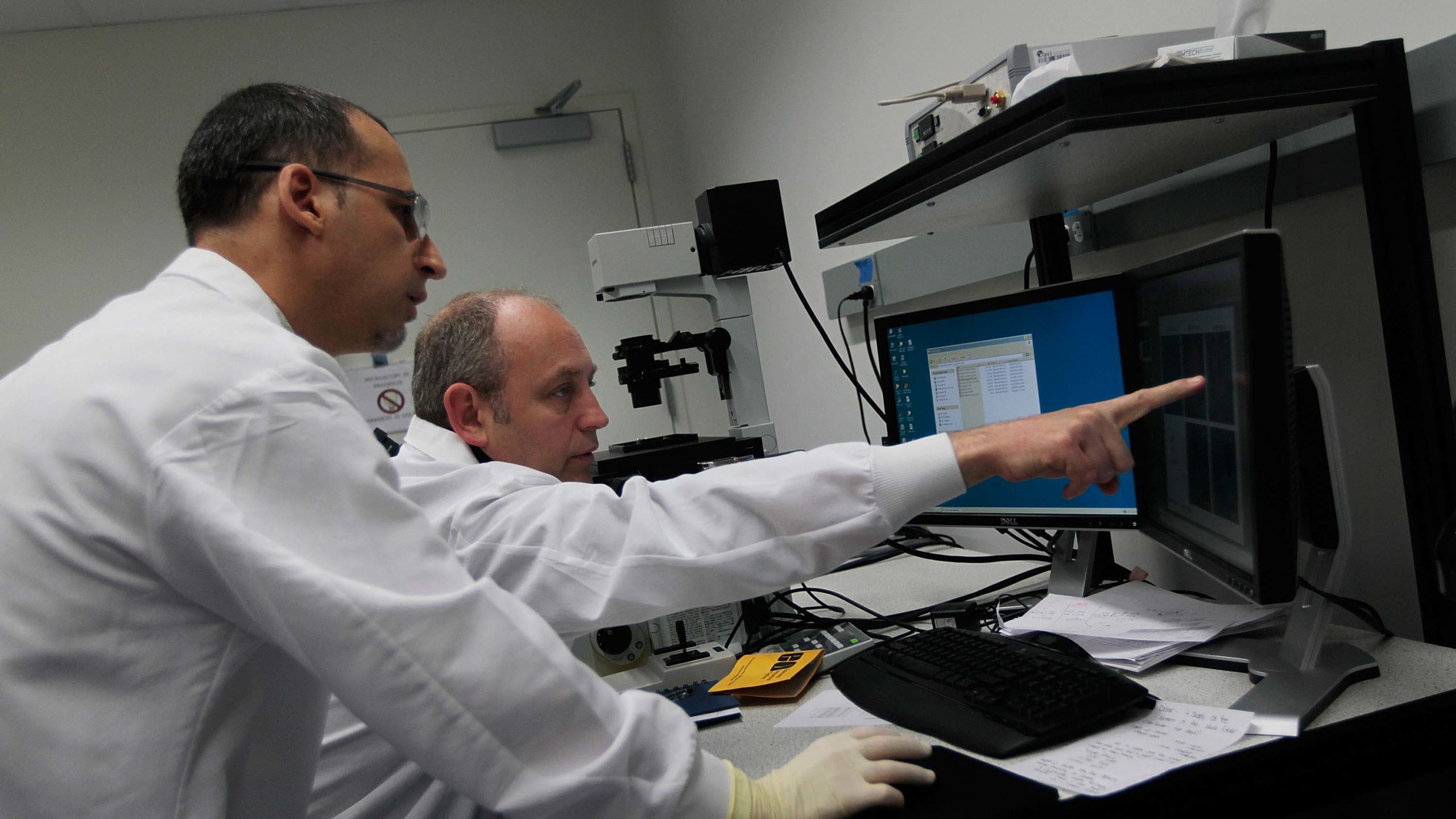 6 Controversial Psychological Experiments That Could Never Happen Today ...