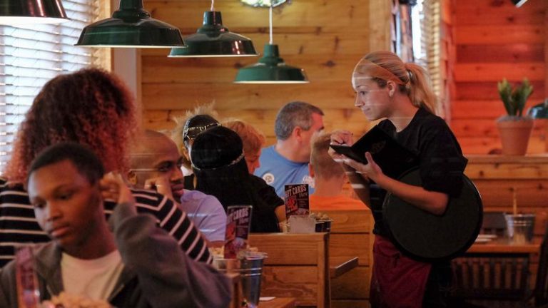 Incredible: This Restaurant Is One Of The Ones Where You Can Throw ...